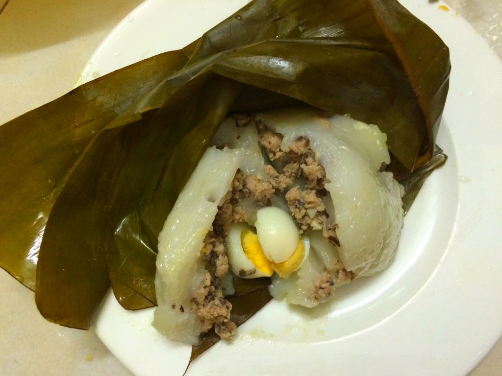 Vietnamese Chicken Pyramid Dumpling w. quail egg/Bánh Giò Gà Trứng Cút ...