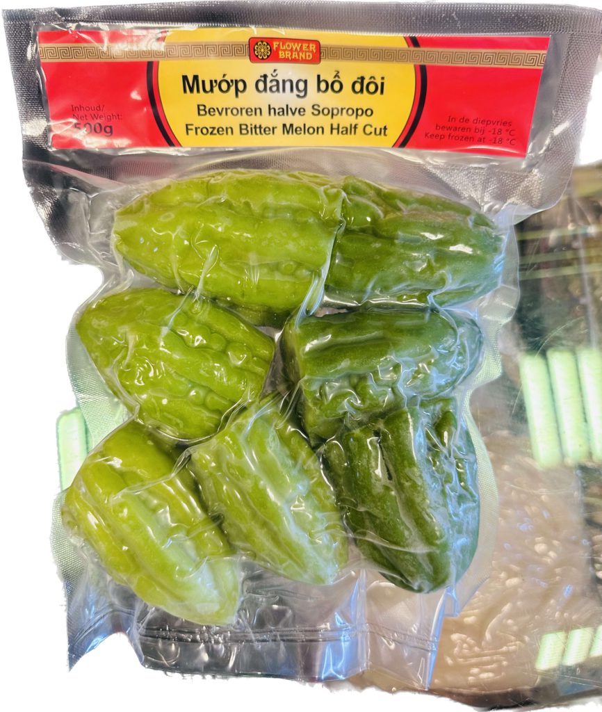 Frozen bitter Melon Half Cut / Muop Dang Bo doi 500gr - A Chau Market